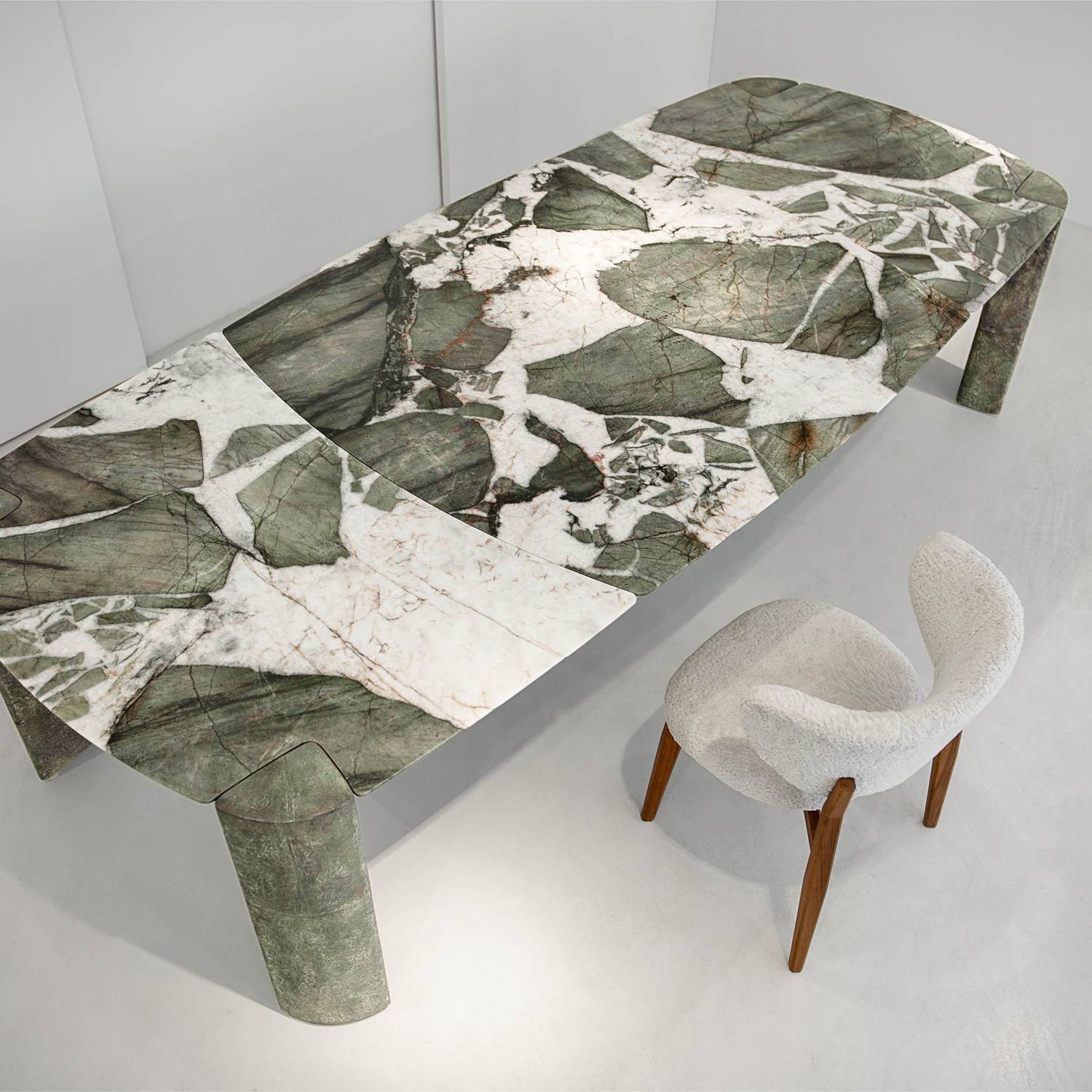 Tables | Hessentia