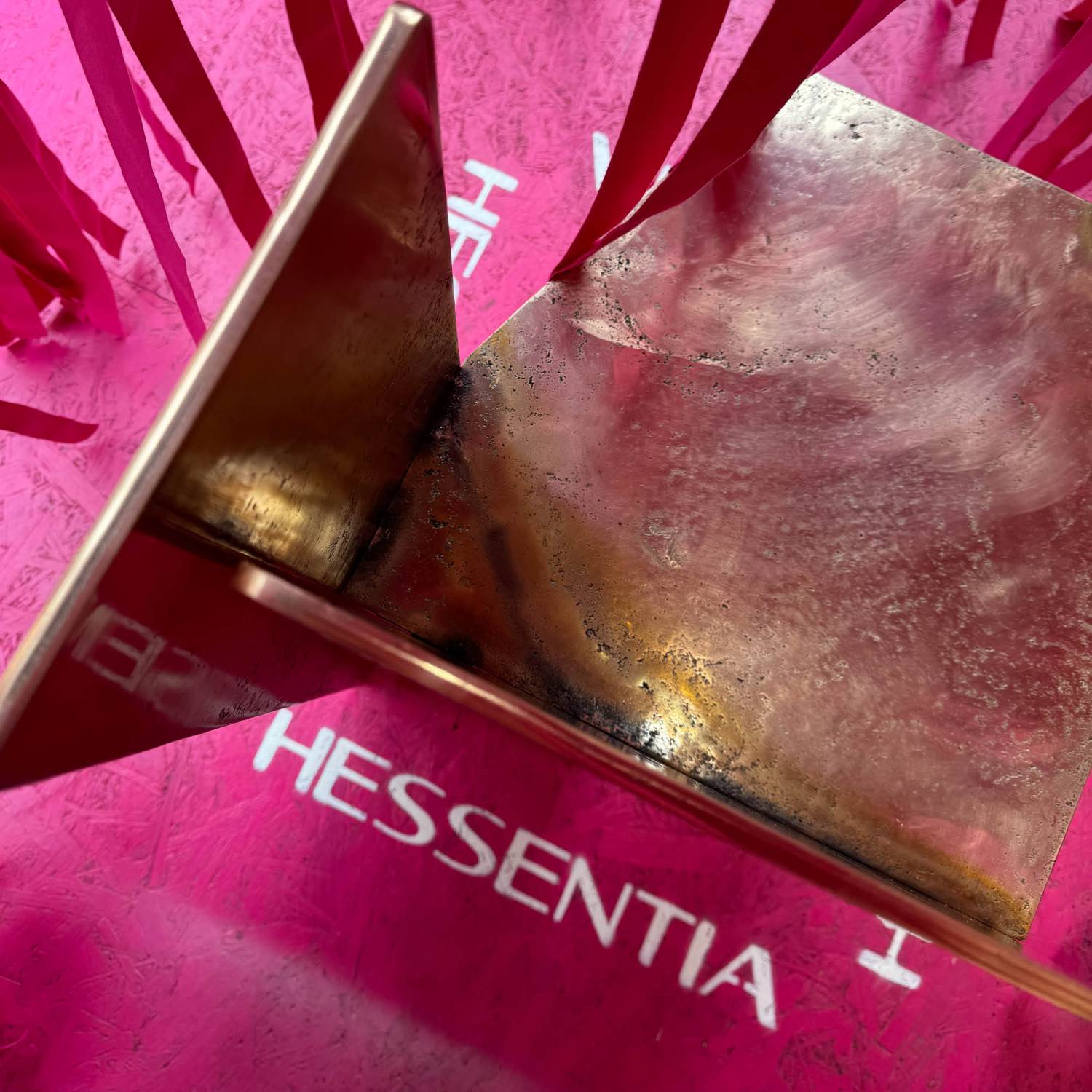 Cadrega chair: a tribute to Milan | Hessentia